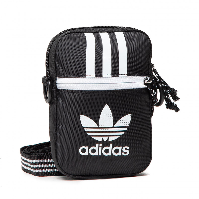 ΤΣΑΝΤΑΚΙΑ ΩΜΟΥ - SportsAvenue